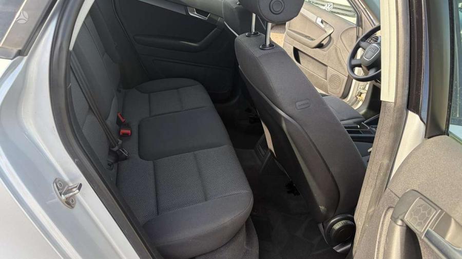 Grey Audi A3 2011 in Marijampole, with an engine capacity of 1.39 L and mileage of 220 thousand km for 5200 €, photo 17 on AUTOMOTO.COM.LV