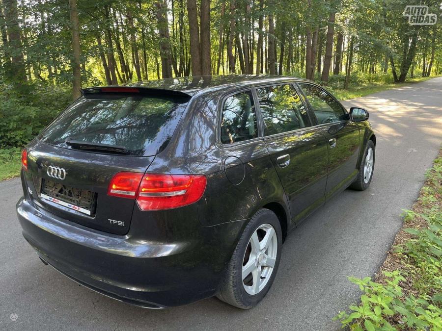 Grey Audi A3 2012 in Kaunas, with an engine capacity of 1.20 L and mileage of 232 thousand km for 5480 €, photo 5 on AUTOMOTO.COM.LV