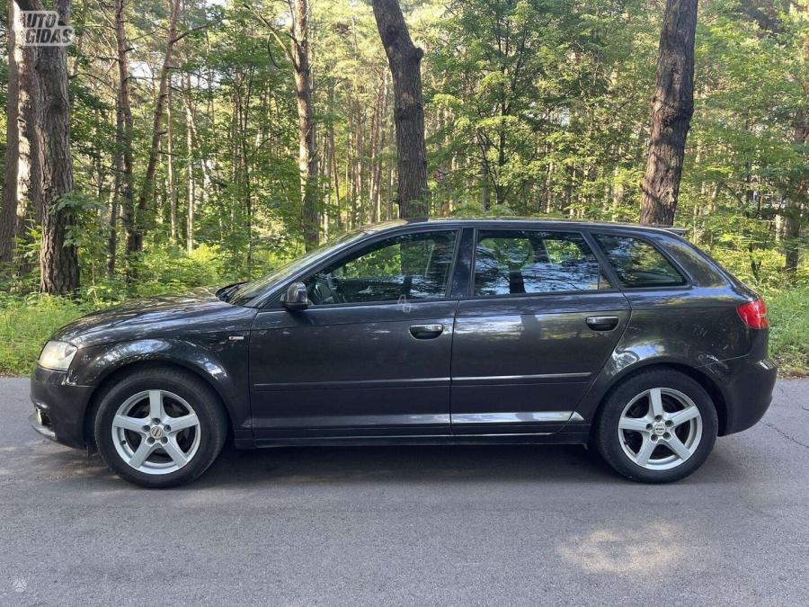 Grey Audi A3 2012 in Kaunas, with an engine capacity of 1.20 L and mileage of 232 thousand km for 5480 €, photo 8 on AUTOMOTO.COM.LV