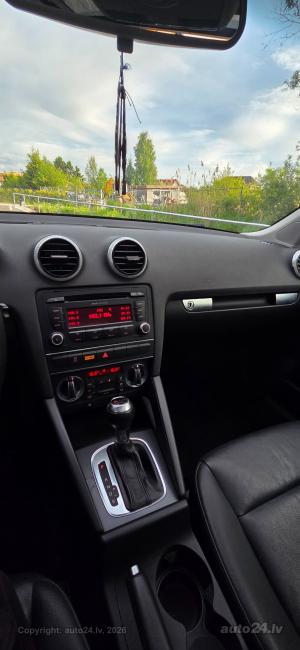 Pelēks Audi A3 2012 Tallina, ar dzinēja tilpumu 2.00 L un nobraukumu 136 tūkst. km par 6350 €, foto 18 vietnē AUTOMOTO.COM.LV