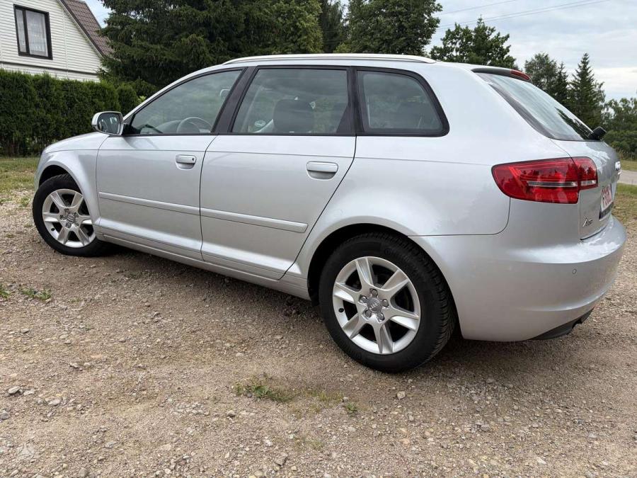 Pelēks Audi A3 2012 Jurbarkas, ar dzinēja tilpumu 1.20 L un nobraukumu 151 tūkst. km par 5500 €, foto 5 vietnē AUTOMOTO.COM.LV