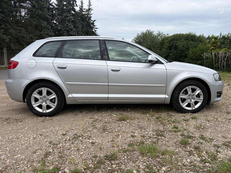 Pelēks Audi A3 2012 Jurbarkas, ar dzinēja tilpumu 1.20 L un nobraukumu 151 tūkst. km par 5500 €, foto 9 vietnē AUTOMOTO.COM.LV