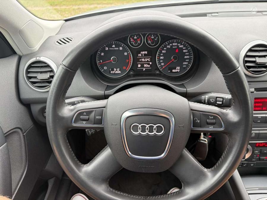 Pelēks Audi A3 2012 Jurbarkas, ar dzinēja tilpumu 1.20 L un nobraukumu 151 tūkst. km par 5500 €, foto 15 vietnē AUTOMOTO.COM.LV