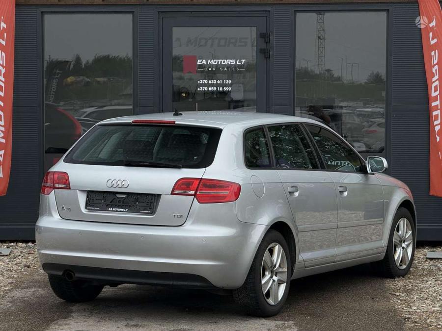 Grey Audi A3 2012 in Vilnius, with an engine capacity of 1.60 L and mileage of 294 thousand km for 5400 €, photo 6 on AUTOMOTO.COM.LV