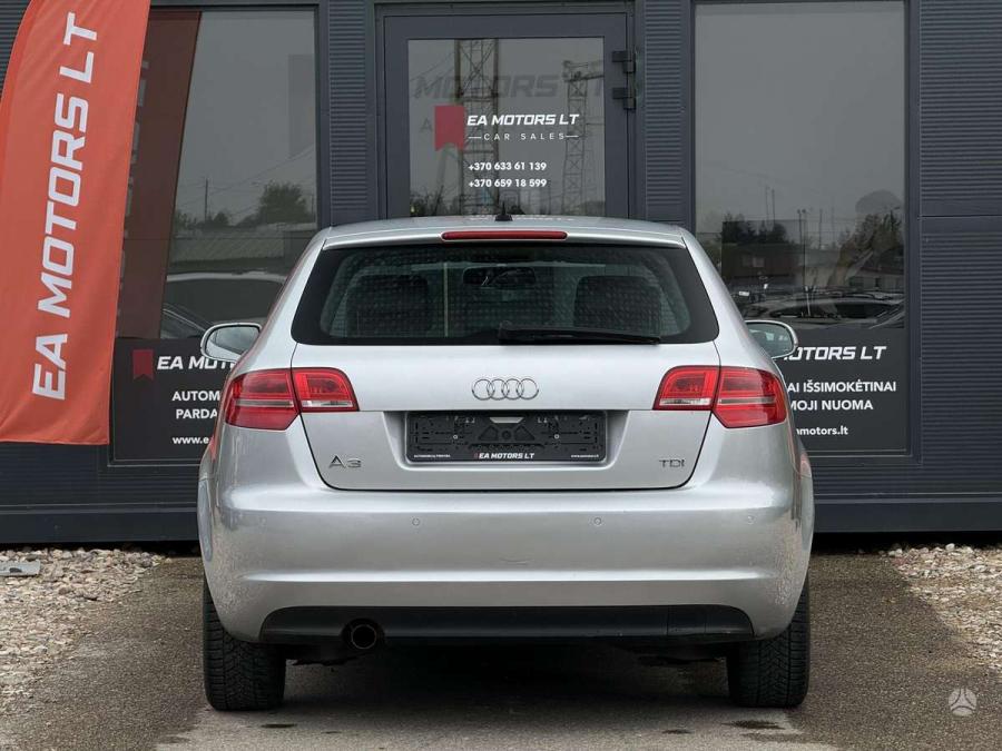 Grey Audi A3 2012 in Vilnius, with an engine capacity of 1.60 L and mileage of 294 thousand km for 5400 €, photo 7 on AUTOMOTO.COM.LV