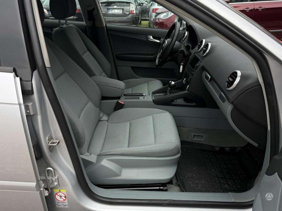 Grey Audi A3 2012 in Vilnius, with an engine capacity of 1.60 L and mileage of 294 thousand km for 5400 €, photo 17 on AUTOMOTO.COM.LV