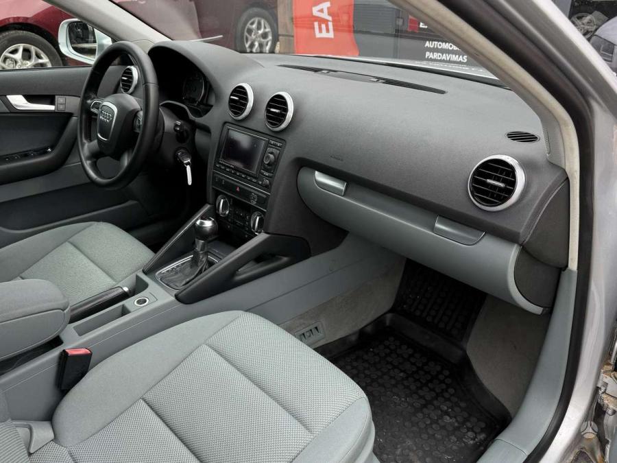 Grey Audi A3 2012 in Vilnius, with an engine capacity of 1.60 L and mileage of 294 thousand km for 5400 €, photo 18 on AUTOMOTO.COM.LV