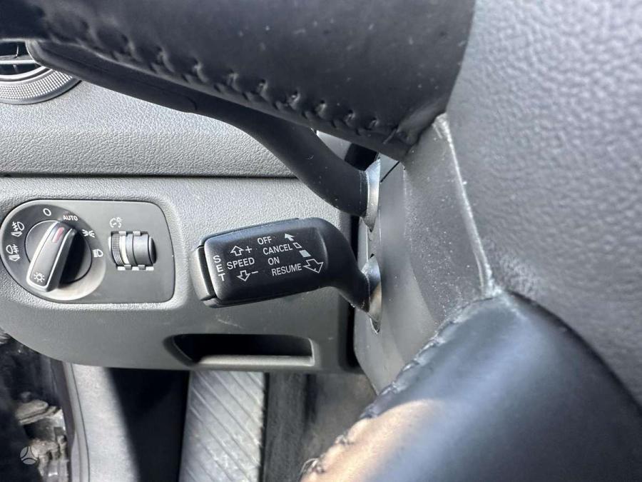 Pelēks Audi A3 2012 Kauņa, ar dzinēja tilpumu 1.20 L un nobraukumu 232 tūkst. km par 5880 €, foto 24 vietnē AUTOMOTO.COM.LV