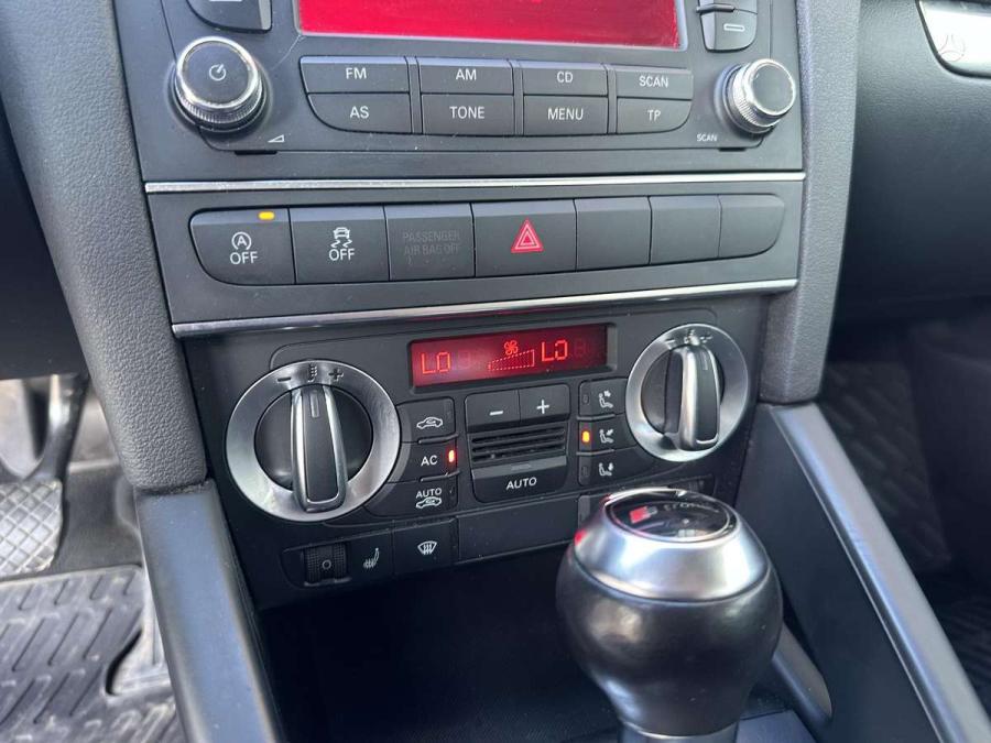 Pelēks Audi A3 2012 Kauņa, ar dzinēja tilpumu 1.20 L un nobraukumu 232 tūkst. km par 5880 €, foto 26 vietnē AUTOMOTO.COM.LV