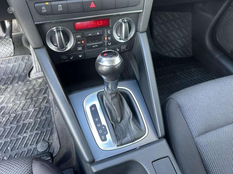 Pelēks Audi A3 2012 Kauņa, ar dzinēja tilpumu 1.20 L un nobraukumu 232 tūkst. km par 5880 €, foto 27 vietnē AUTOMOTO.COM.LV