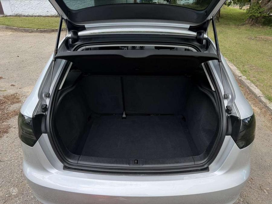Pelēks Audi A3 2012 Utena, ar dzinēja tilpumu 1.60 L un nobraukumu 239 tūkst. km par 4490 €, foto 24 vietnē AUTOMOTO.COM.LV