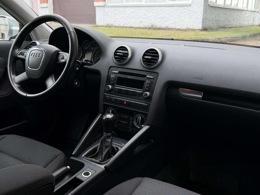 Pelēks Audi A3 2012 Utena, ar dzinēja tilpumu 1.60 L un nobraukumu 239 tūkst. km par 4490 €, foto 25 vietnē AUTOMOTO.COM.LV