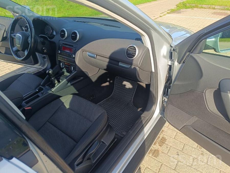 Grey Audi A3 2012 in Riga, with an engine capacity of 1.20 L and mileage of 206 thousand km for 5600 €, photo 20 on AUTOMOTO.COM.LV