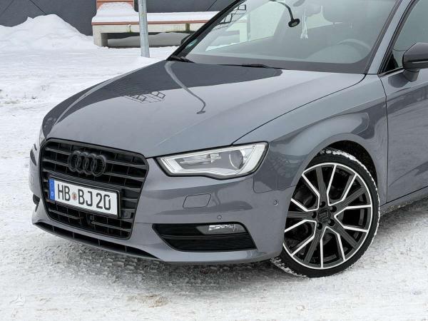 Pelēks Audi A3 2013 Jonava, ar dzinēja tilpumu 1.80 L un nobraukumu 200 tūkst. km par 9990 €, foto 3 vietnē AUTOMOTO.COM.LV