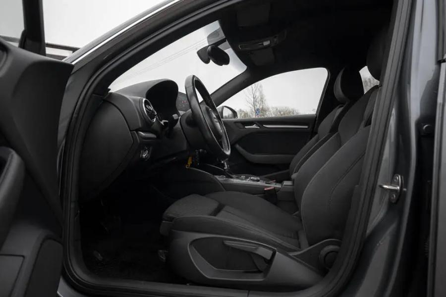 Grey Audi A3 2013 in Jelgava, with an engine capacity of 1.40 L and mileage of 219 thousand km for 5500 €, photo 10 on AUTOMOTO.COM.LV