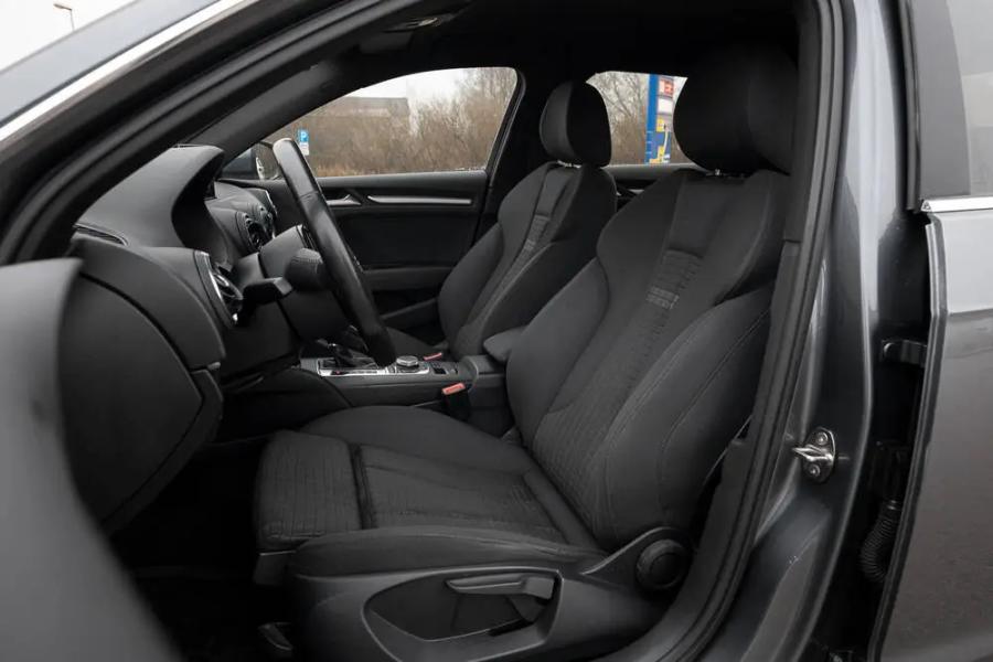 Grey Audi A3 2013 in Jelgava, with an engine capacity of 1.40 L and mileage of 219 thousand km for 5500 €, photo 19 on AUTOMOTO.COM.LV