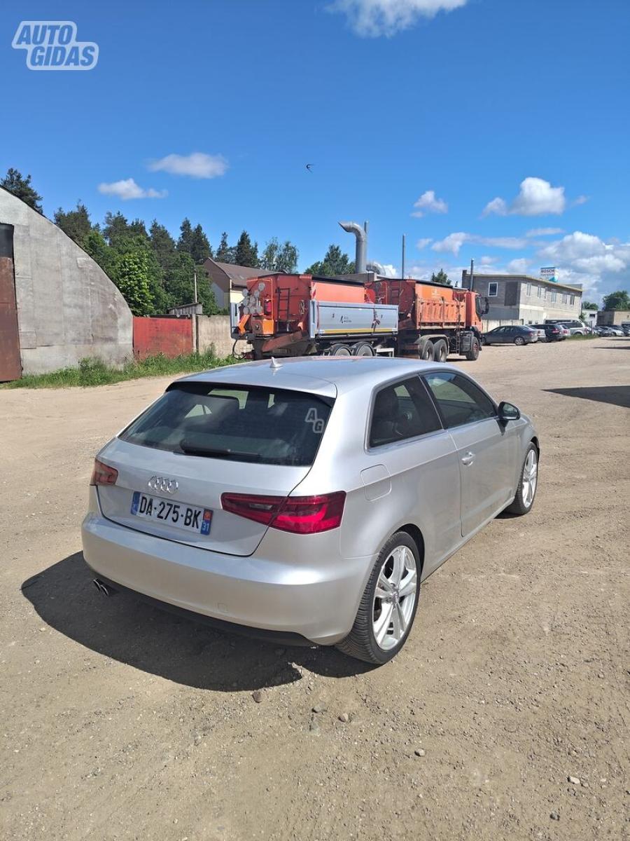 Grey Audi A3 2013 in Utena, with an engine capacity of 2.00 L and mileage of 283 thousand km for 6400 €, photo 5 on AUTOMOTO.COM.LV