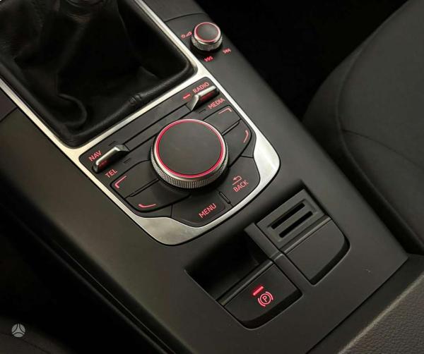 Pelēks Audi A3 2013 Marijampole, ar dzinēja tilpumu 1.60 L un nobraukumu 279 tūkst. km par 6650 €, foto 9 vietnē AUTOMOTO.COM.LV