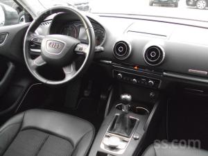 Серый Ауди А3 2014 в Рига, объемом двигателя 2.00 л и пробегом 249 тыс. км за 3300 €, фото 6 на AUTOMOTO.COM.LV