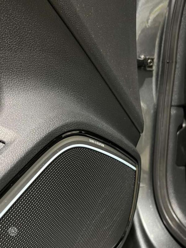 Grey Audi A3 2014 in Klaipeda, with an engine capacity of 1.39 L and mileage of 255 thousand km for 8999 €, photo 3 on AUTOMOTO.COM.LV