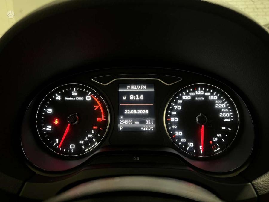 Grey Audi A3 2014 in Klaipeda, with an engine capacity of 1.39 L and mileage of 255 thousand km for 8999 €, photo 15 on AUTOMOTO.COM.LV