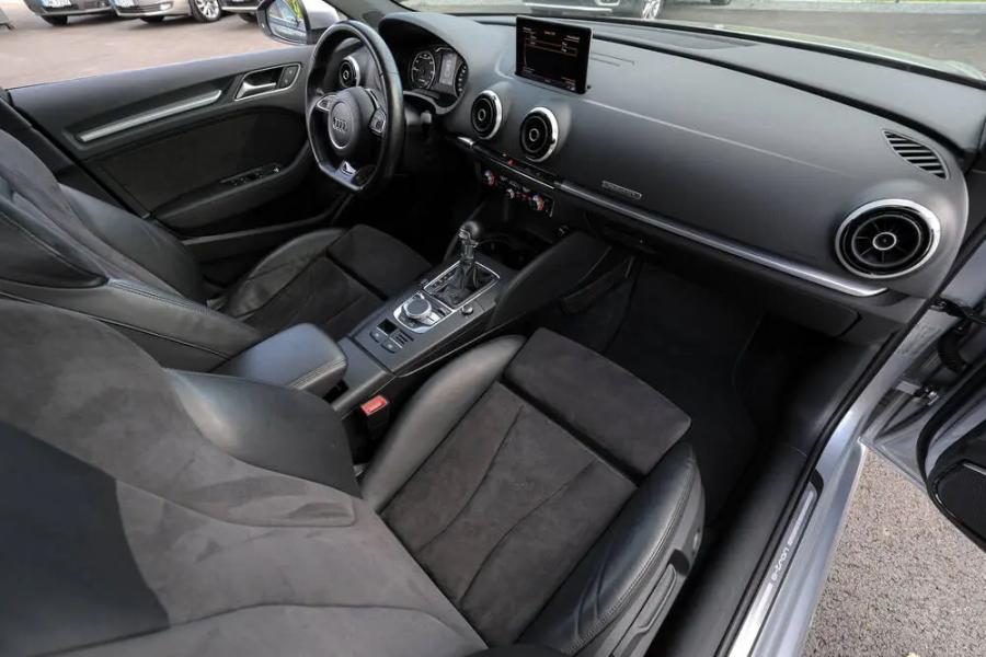 Pelēks Audi A3 2014 Jelgava, ar dzinēja tilpumu 1.40 L un nobraukumu 263 tūkst. km par 9990 €, foto 14 vietnē AUTOMOTO.COM.LV