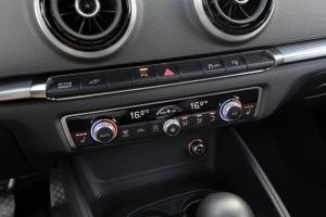 Pelēks Audi A3 2014 Jelgava, ar dzinēja tilpumu 1.40 L un nobraukumu 263 tūkst. km par 9990 €, foto 22 vietnē AUTOMOTO.COM.LV