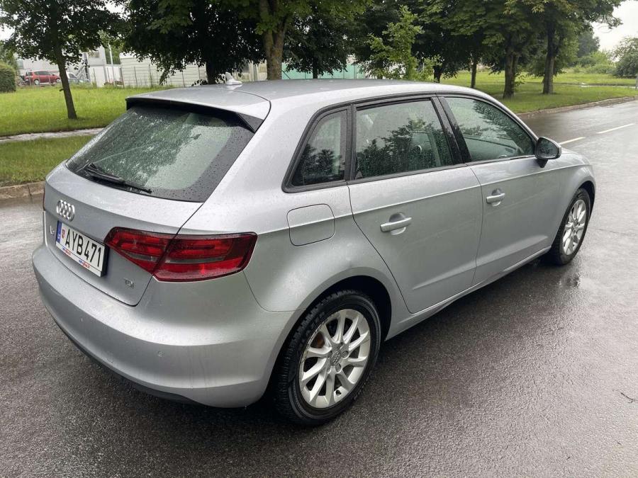 Pelēks Audi A3 2014 Panevēža, ar dzinēja tilpumu 1.60 L un nobraukumu 224 tūkst. km par 6700 €, foto 5 vietnē AUTOMOTO.COM.LV