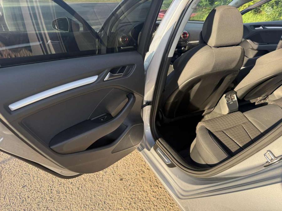 Pelēks Audi A3 2014 Viļņa, ar dzinēja tilpumu 1.60 L un nobraukumu 283 tūkst. km par 9100 €, foto 11 vietnē AUTOMOTO.COM.LV