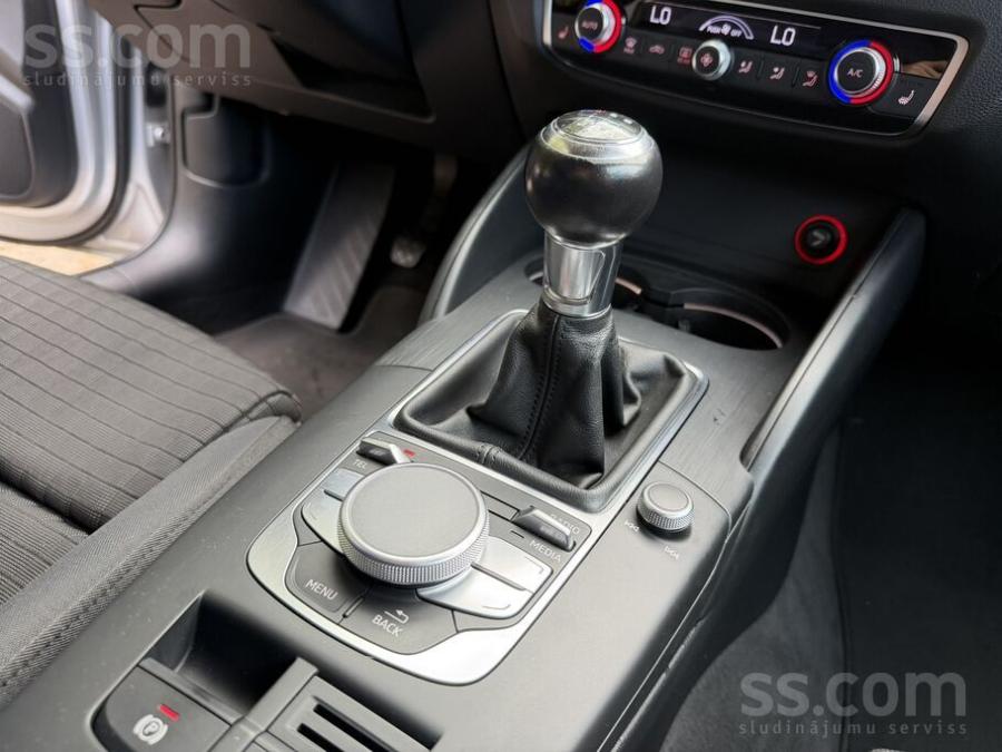 Pelēks Audi A3 2014 Ogre, ar dzinēja tilpumu 1.60 L un nobraukumu 270 tūkst. km par 7249 €, foto 12 vietnē AUTOMOTO.COM.LV