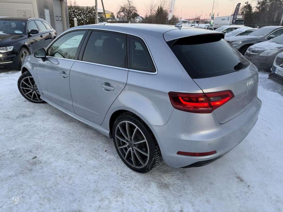 Pelēks Audi A3 2015 Utena, ar dzinēja tilpumu 1.40 L un nobraukumu 201 tūkst. km par 10500 €, foto 3 vietnē AUTOMOTO.COM.LV
