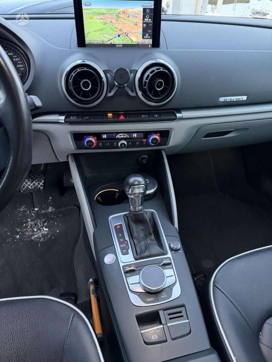 Pelēks Audi A3 2015 Utena, ar dzinēja tilpumu 1.40 L un nobraukumu 201 tūkst. km par 10500 €, foto 23 vietnē AUTOMOTO.COM.LV