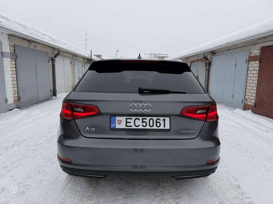 Grey Audi A3 2015 in Kaunas, with an engine capacity of 1.40 L and mileage of 290 thousand km for 7900 €, photo 4 on AUTOMOTO.COM.LV