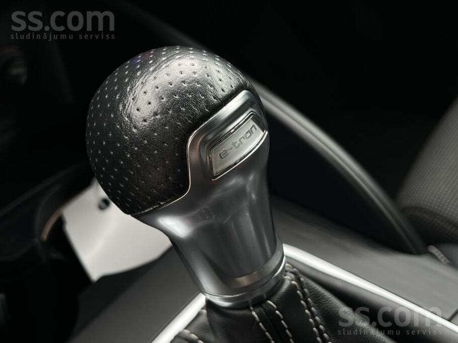Grey Audi A3 2015 in Cesis, with an engine capacity of 1.40 L and mileage of 332 thousand km for 8900 €, photo 18 on AUTOMOTO.COM.LV