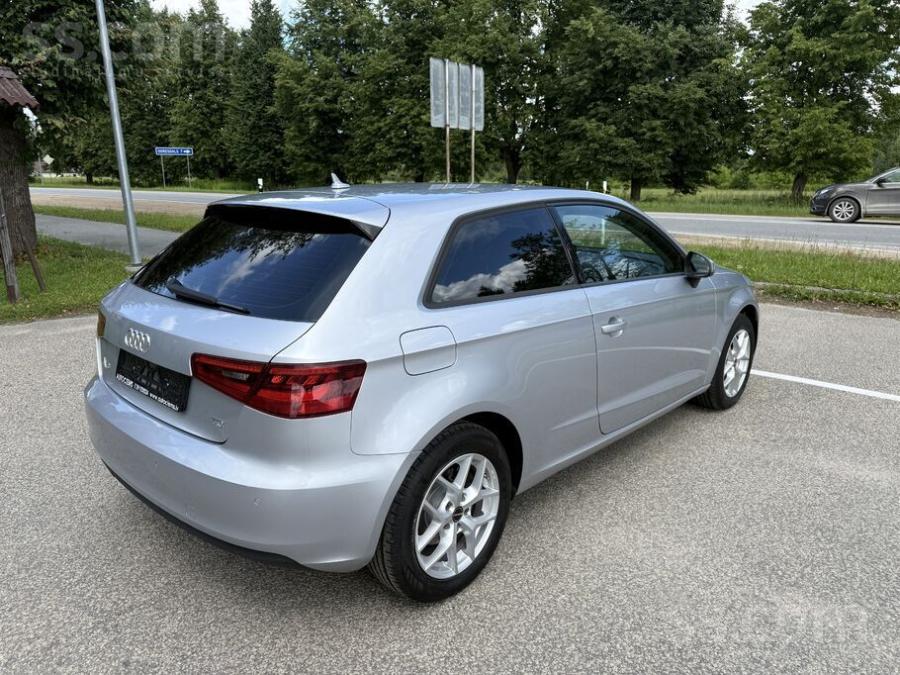 Grey Audi A3 2015 in Ogre, with an engine capacity of 1.60 L and mileage of 204 thousand km for 8499 €, photo 5 on AUTOMOTO.COM.LV
