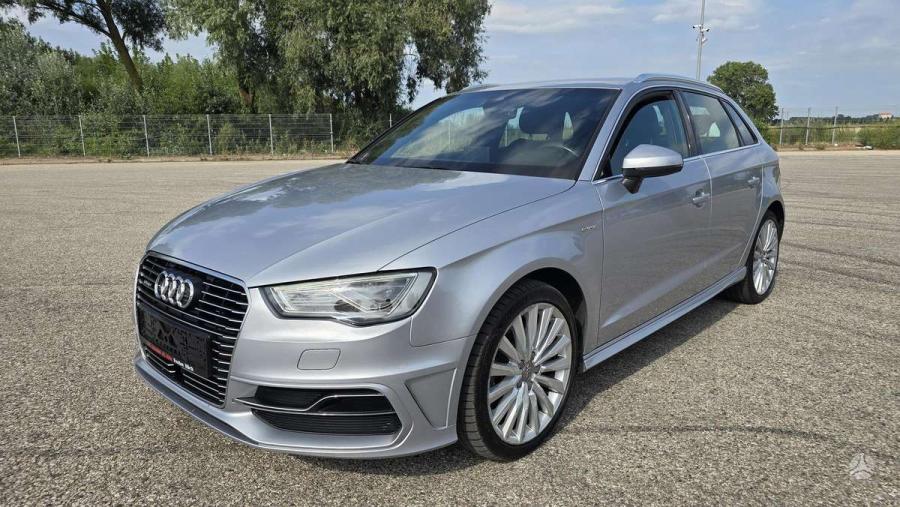 Pelēks Audi A3 2015 Marijampole, ar dzinēja tilpumu 1.40 L un nobraukumu 284 tūkst. km par 7950 €, foto 1 vietnē AUTOMOTO.COM.LV