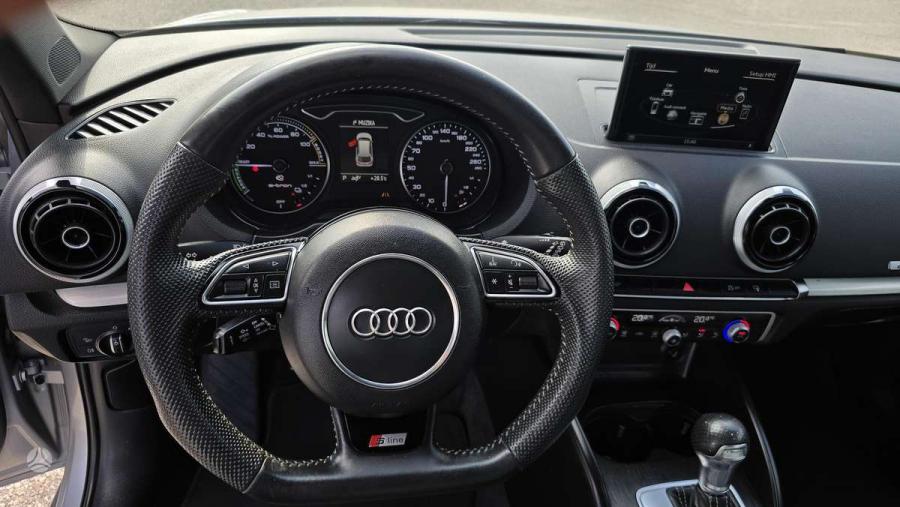 Pelēks Audi A3 2015 Marijampole, ar dzinēja tilpumu 1.40 L un nobraukumu 284 tūkst. km par 7950 €, foto 15 vietnē AUTOMOTO.COM.LV
