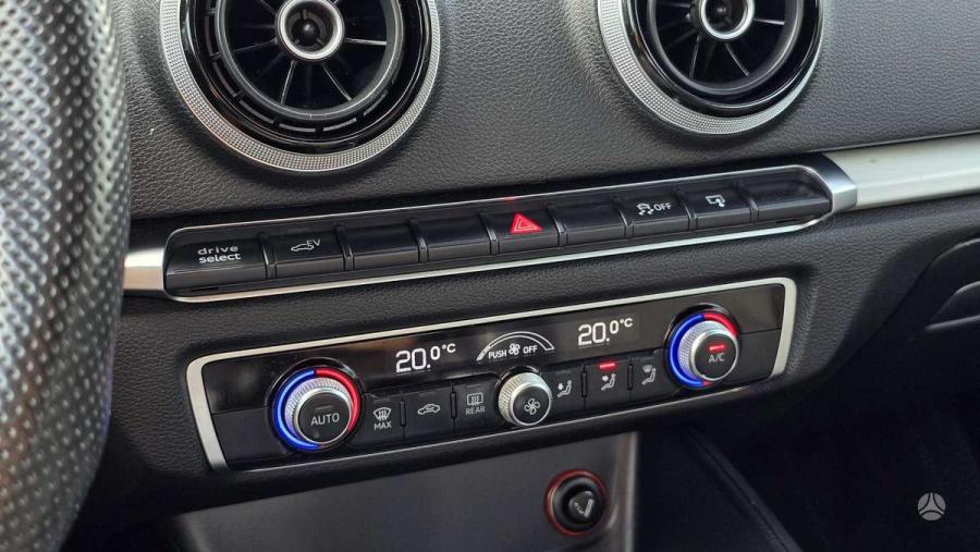 Pelēks Audi A3 2015 Marijampole, ar dzinēja tilpumu 1.40 L un nobraukumu 284 tūkst. km par 7950 €, foto 18 vietnē AUTOMOTO.COM.LV