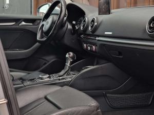 Pelēks Audi A3 2015 Kauņa, ar dzinēja tilpumu 1.40 L un nobraukumu 186 tūkst. km par 10200 €, foto 15 vietnē AUTOMOTO.COM.LV