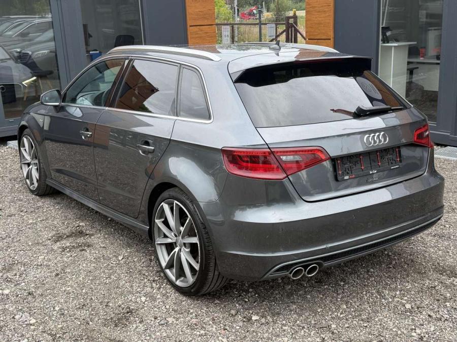 Grey Audi A3 2015 in Kaunas, with an engine capacity of 2.00 L and mileage of 329 thousand km for 8750 €, photo 5 on AUTOMOTO.COM.LV