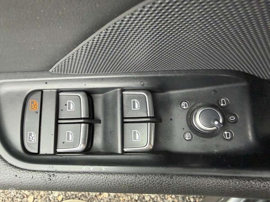 Grey Audi A3 2015 in Kaunas, with an engine capacity of 2.00 L and mileage of 329 thousand km for 8750 €, photo 34 on AUTOMOTO.COM.LV