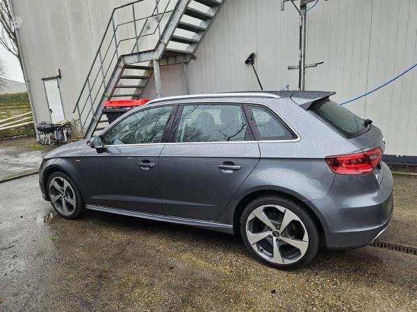 Pelēks Audi A3 2016 Panevēža, ar dzinēja tilpumu 1.60 L un nobraukumu 252 tūkst. km par 7999 €, foto 4 vietnē AUTOMOTO.COM.LV