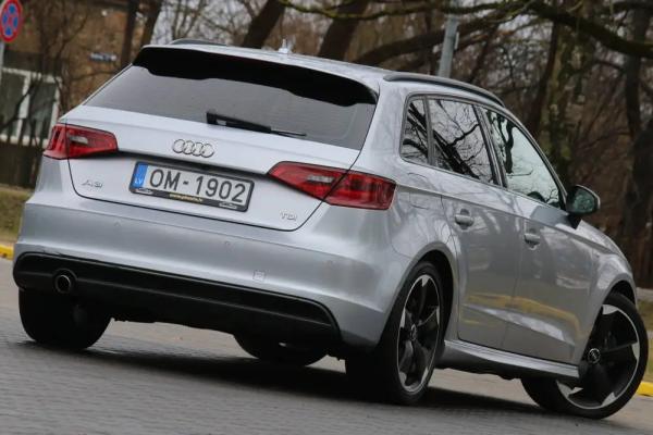 Grey Audi A3 2016 in Riga, with an engine capacity of 1.60 L and mileage of 252 thousand km for 10490 €, photo 2 on AUTOMOTO.COM.LV