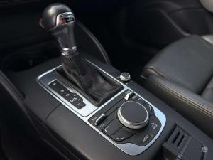 Pelēks Audi A3 2016 Kauņa, ar dzinēja tilpumu 1.60 L un nobraukumu 271 tūkst. km par 9999 €, foto 16 vietnē AUTOMOTO.COM.LV