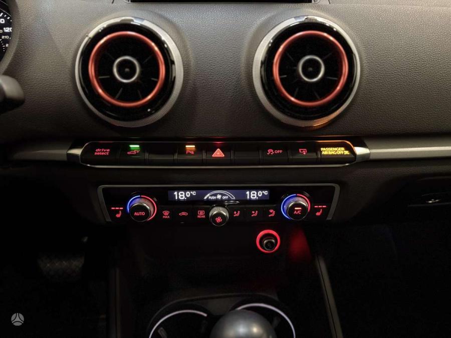 Pelēks Audi A3 2016 Viļņa, ar dzinēja tilpumu 1.40 L un nobraukumu 121 tūkst. km par 9390 €, foto 24 vietnē AUTOMOTO.COM.LV