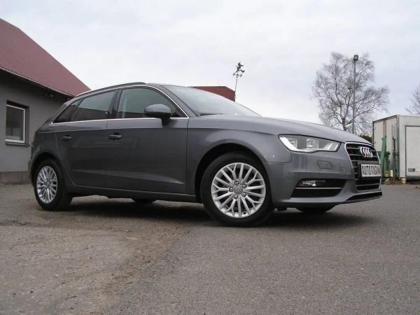 Pelēks Audi A3 2016 Sigulda, ar dzinēja tilpumu 1.60 L un nobraukumu 211 tūkst. km par 10650 €, foto 2 vietnē AUTOMOTO.COM.LV