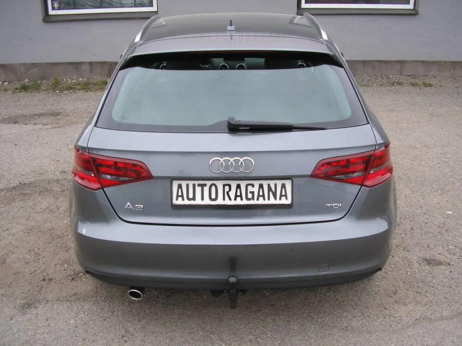 Grey Audi A3 2016 in Sigulda, with an engine capacity of 1.60 L and mileage of 211 thousand km for 10650 €, photo 7 on AUTOMOTO.COM.LV
