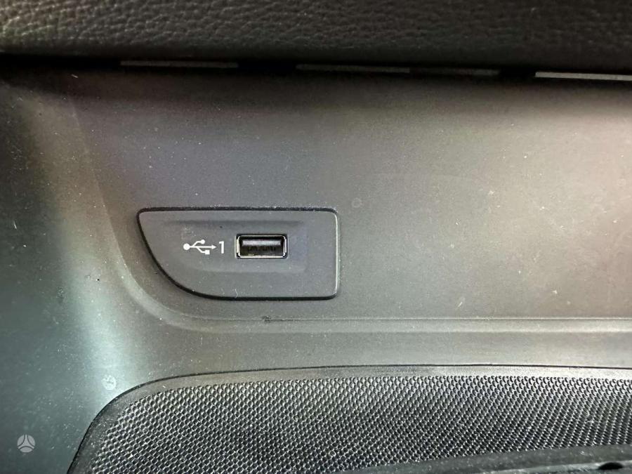 Grey Audi A3 2016 in Kaunas, with an engine capacity of 1.97 L and mileage of 218 thousand km for 13500 €, photo 34 on AUTOMOTO.COM.LV