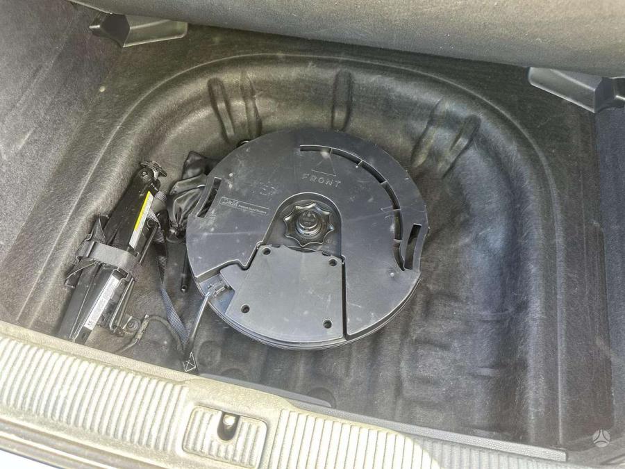 Grey Audi A3 2016 in Kaunas, with an engine capacity of 1.97 L and mileage of 218 thousand km for 13500 €, photo 40 on AUTOMOTO.COM.LV