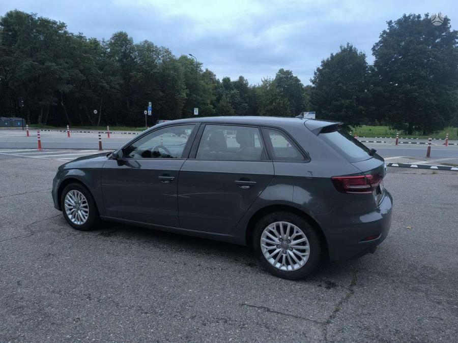 Pelēks Audi A3 2018 Viļņa, ar dzinēja tilpumu 1.60 L un nobraukumu 270 tūkst. km par 9999 €, foto 14 vietnē AUTOMOTO.COM.LV